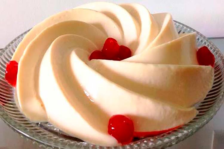 Como fazer Mousse de Coco Light com Cerejas